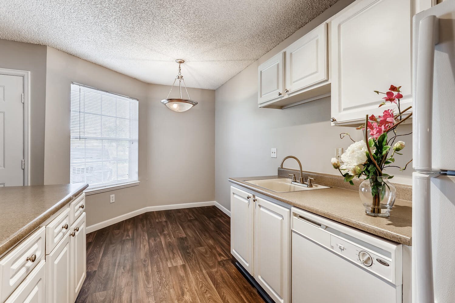 Silverbrook | Apartments in Aurora, CO