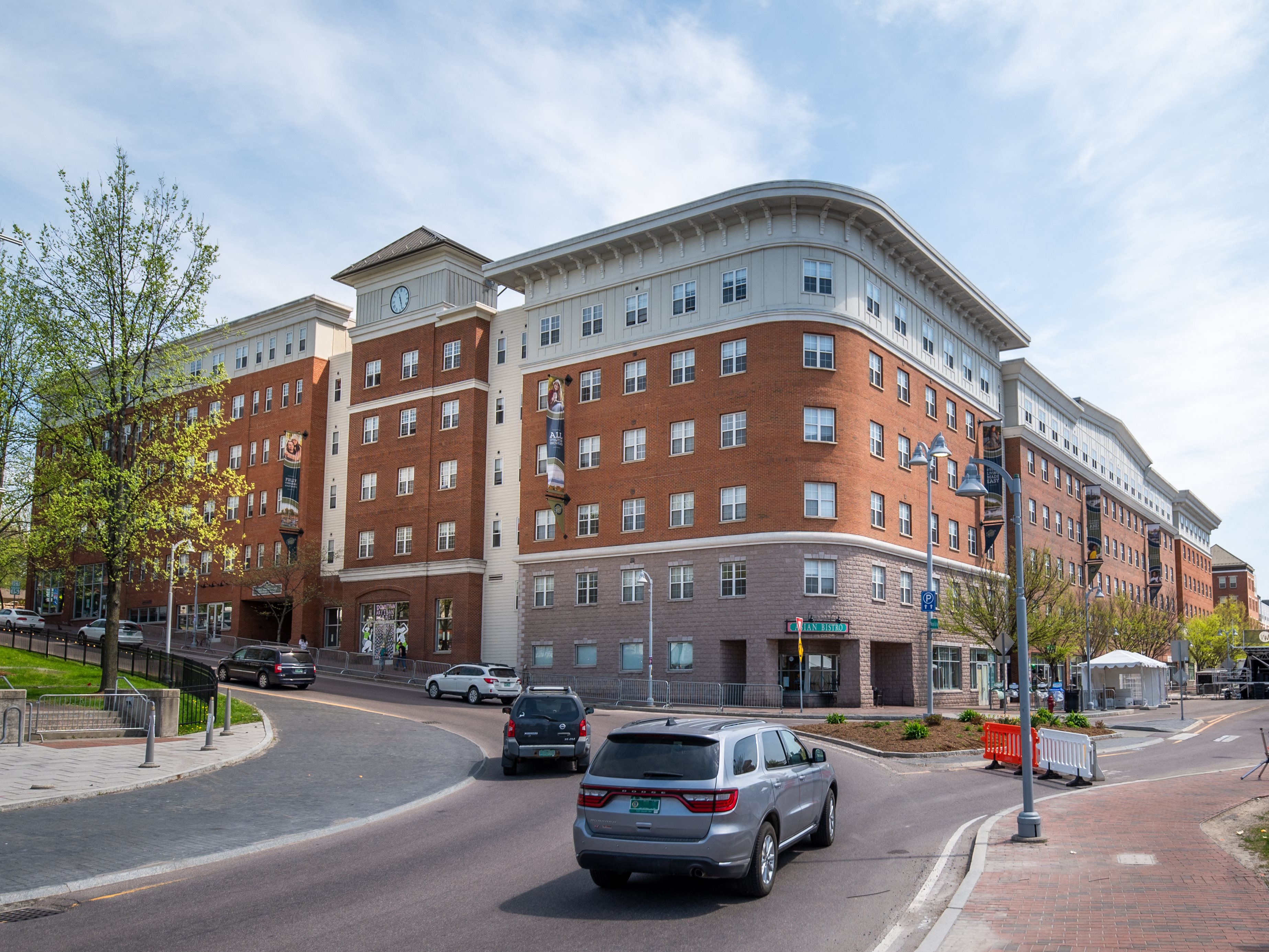 UVM Housing | Winooski, VT Apartments | Spinner Place