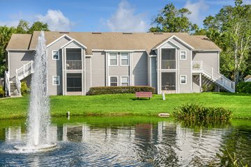 Photos and Video of Colonial Pointe Apartments in Orlando, FL