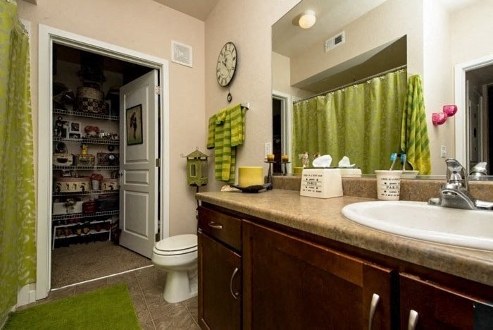 Photos and Video of Golden Pointe Apartments in GOLDEN, CO