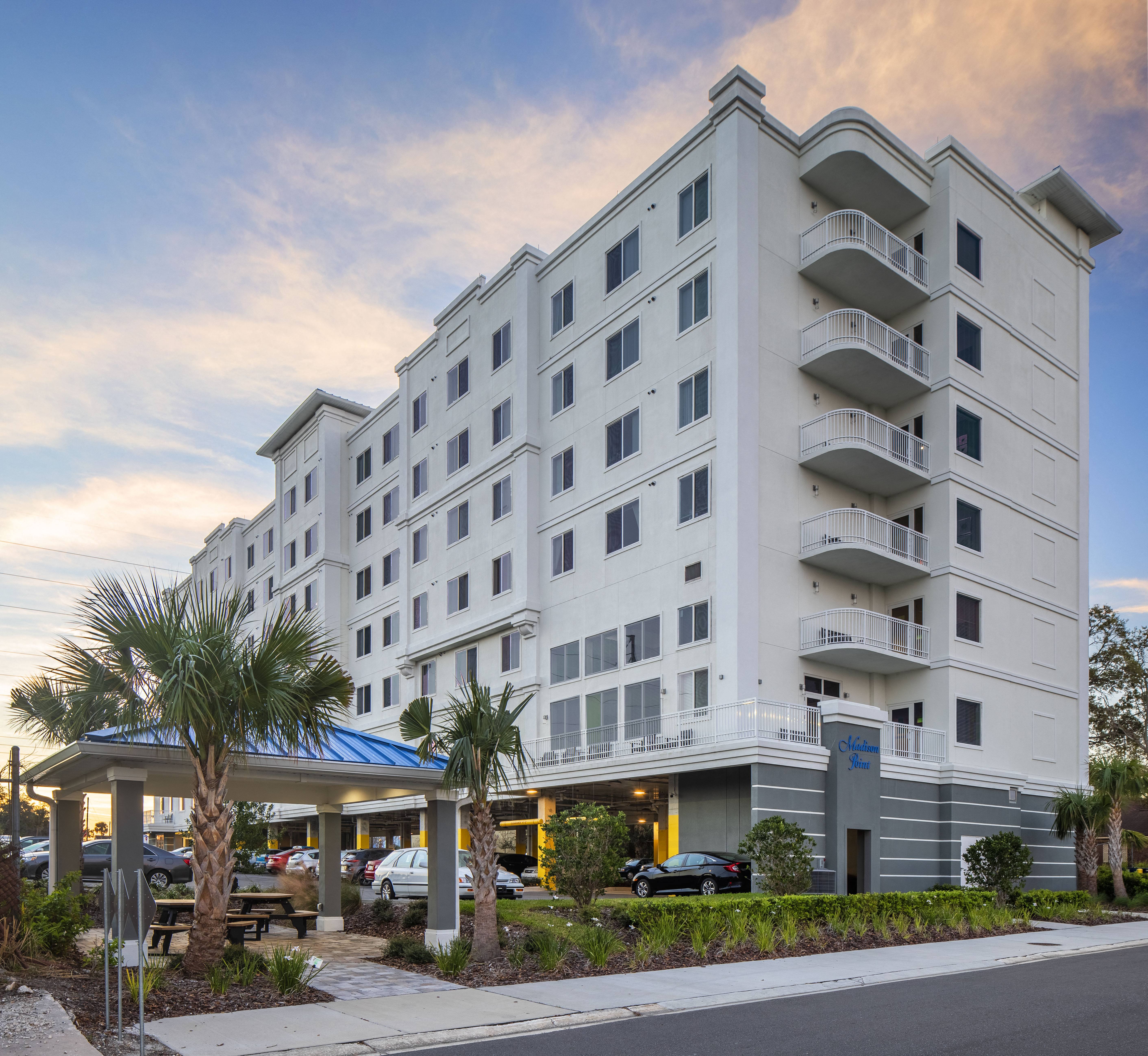 Photos and Video of Madison Point Apartments in Clearwater, FL