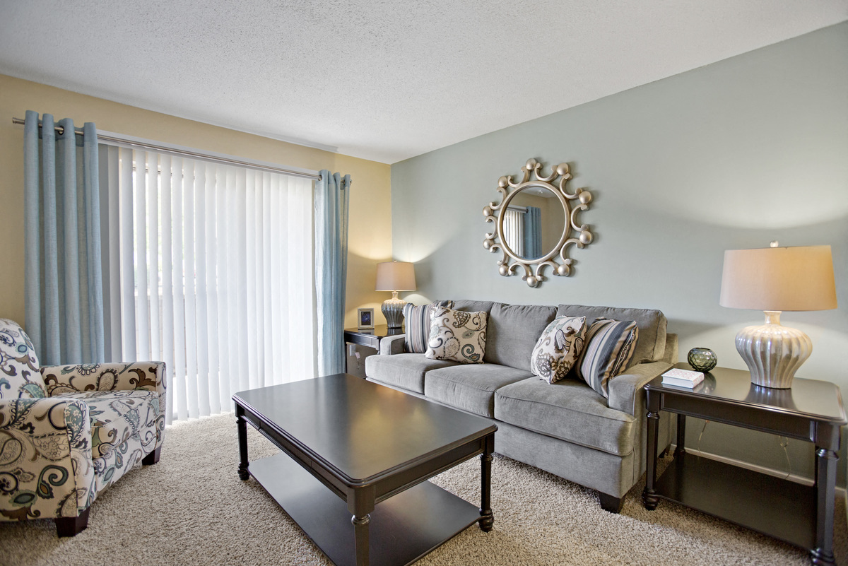 Meadow Wood Apartment Homes | Apartments in Pelham, AL