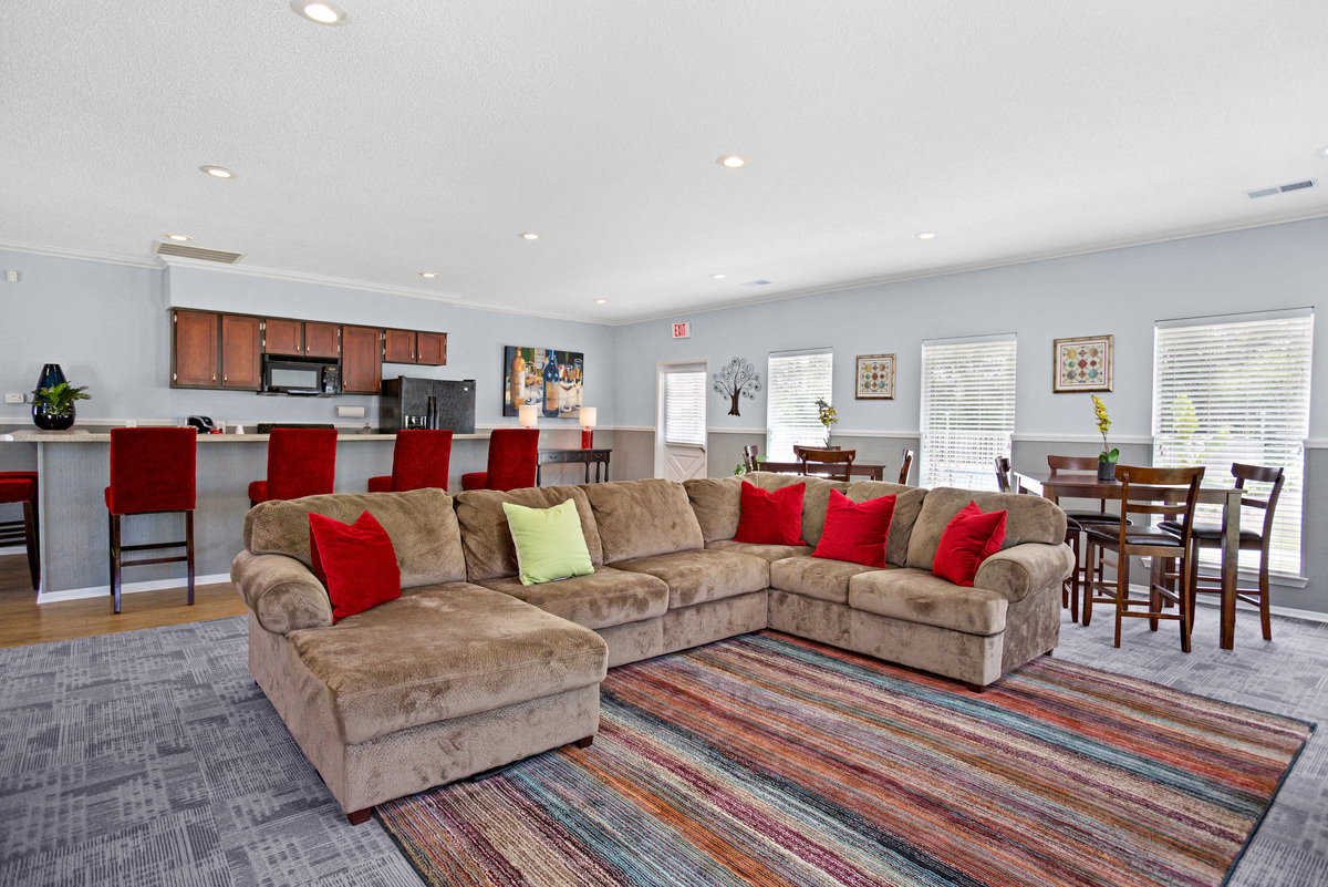 Meadow Wood Apartment Homes | Apartments in Pelham, AL