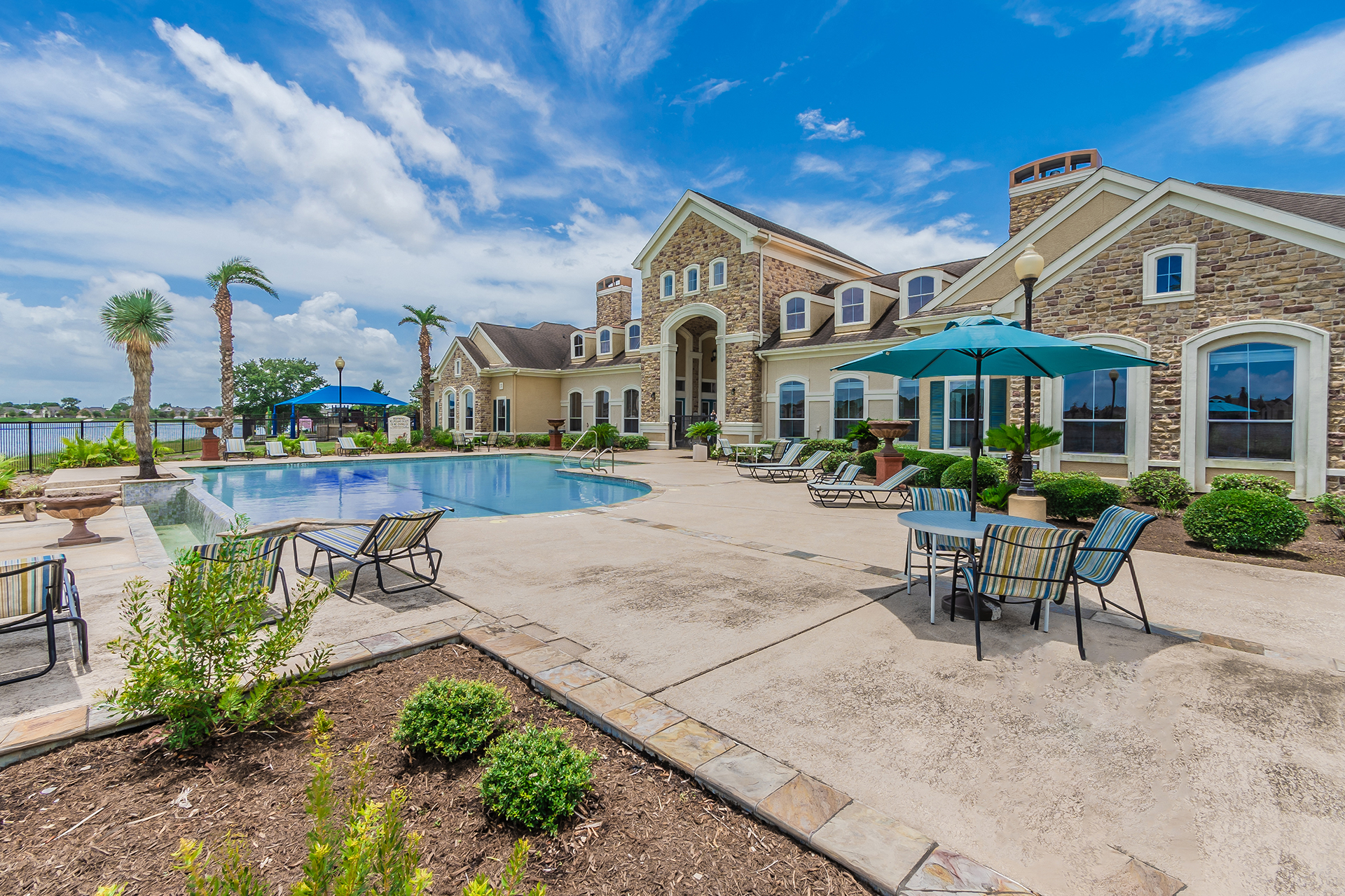 Login to Lakeside Pointe Apartments & Townhomes to track your account ...