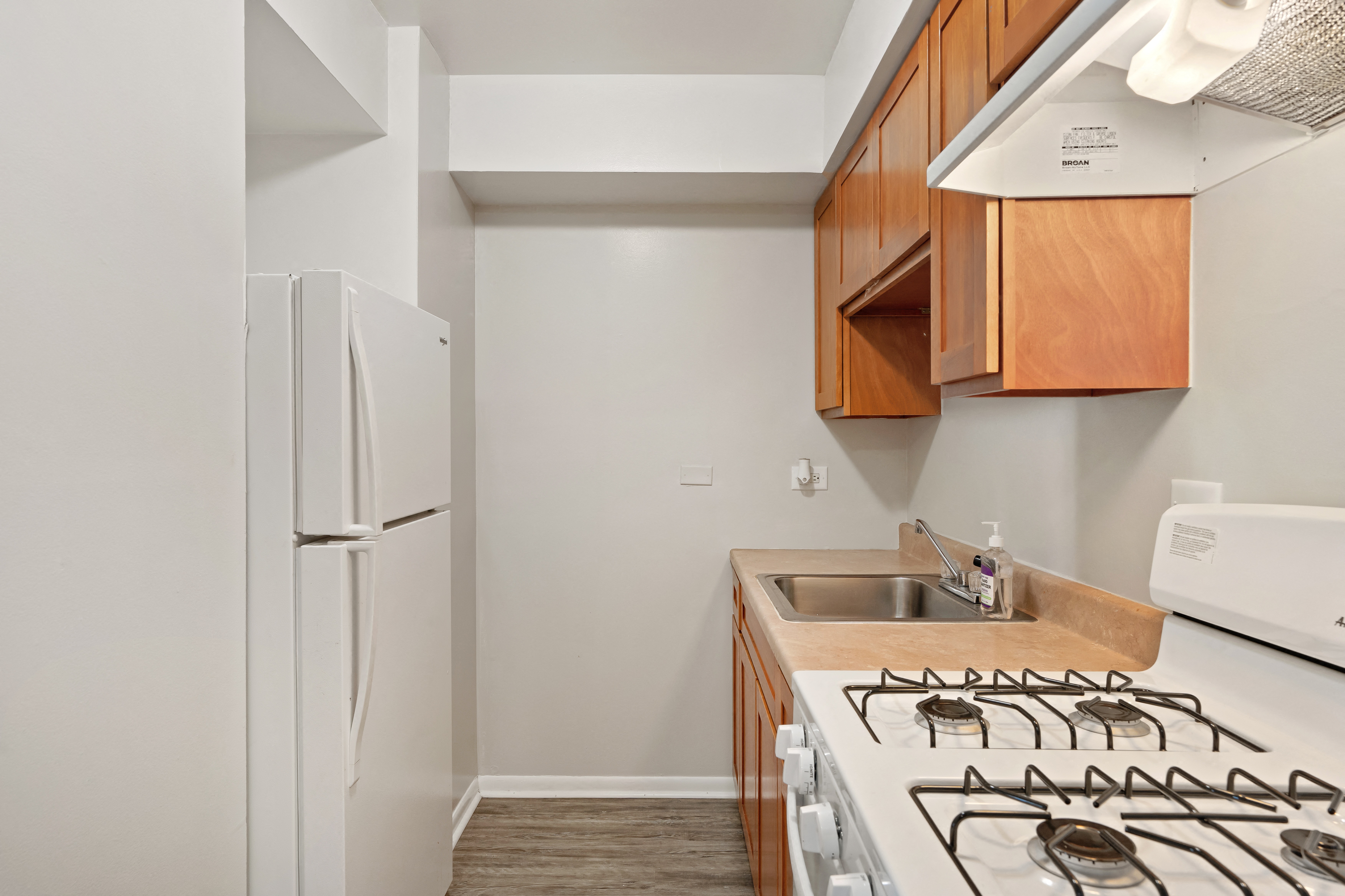 Photos and Video of Blue Station Apartments in Blue Island, IL