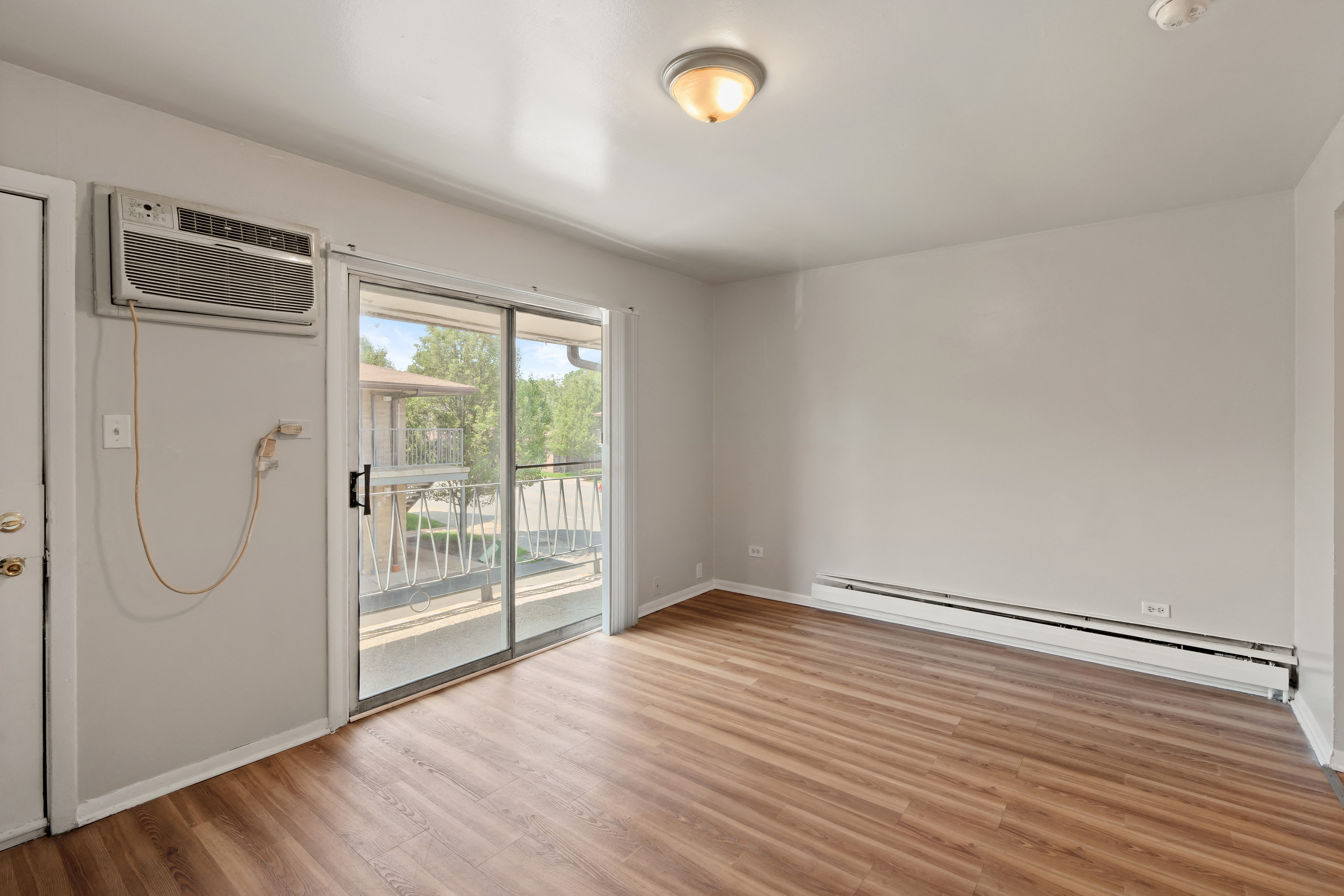 Photos and Video of Blue Station Apartments in Blue Island, IL
