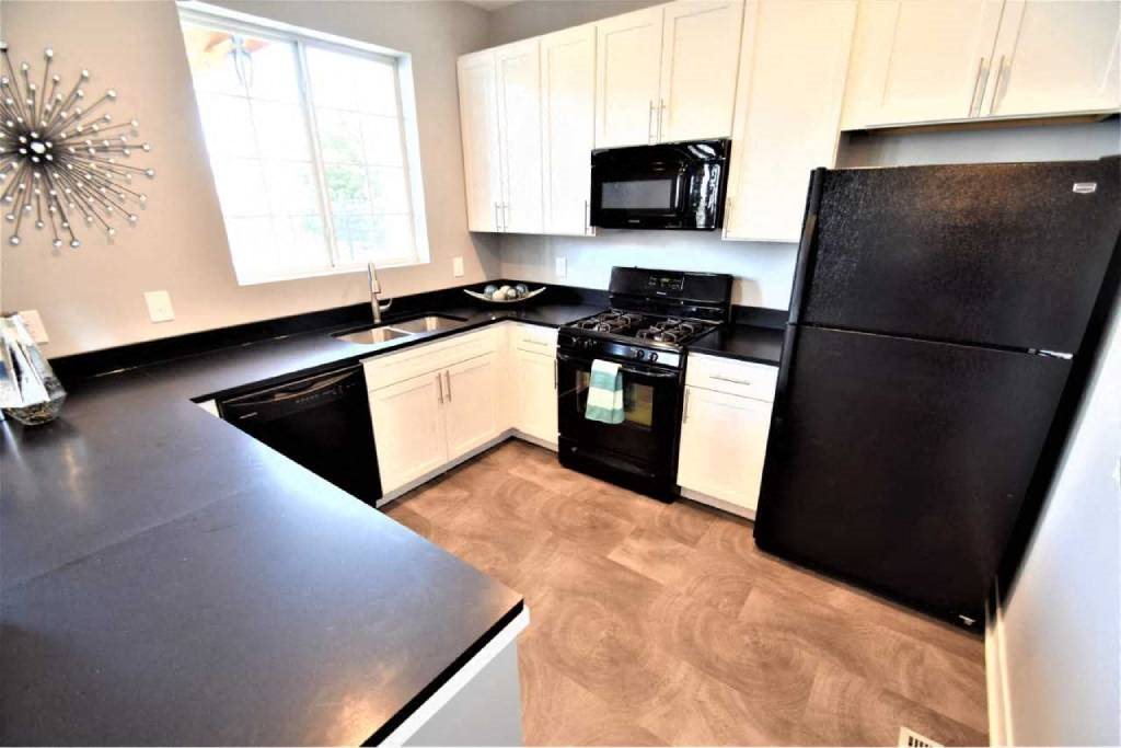 Apartment in Merrillville IN | Photos of The Prairie Point