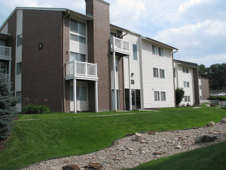 Centre Ridge Apartments | Omaha, NE Apartments for Rent