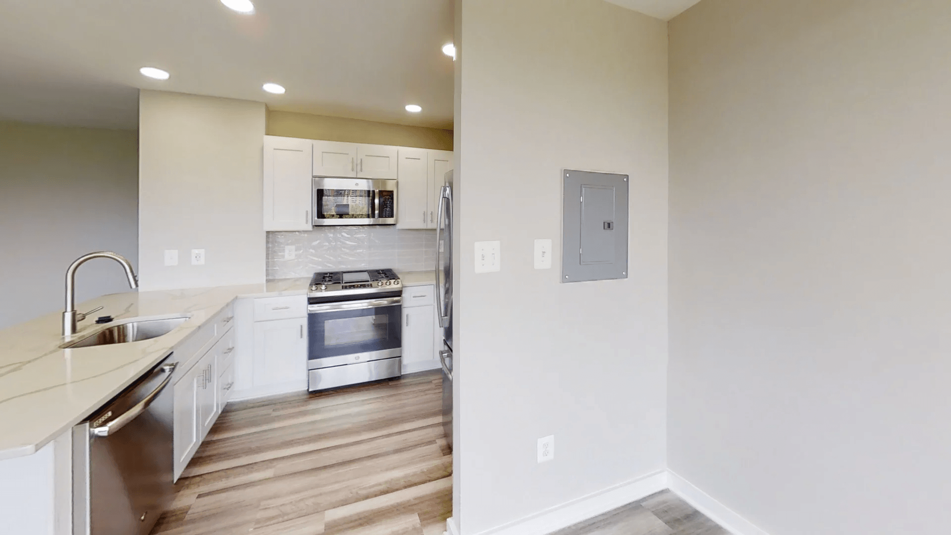 Parc View Apartments | Custom Page