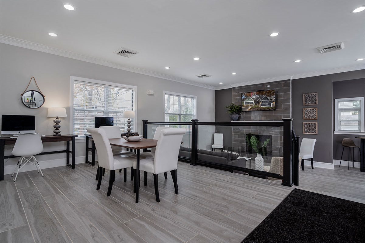 Barrington Place Apartments | Apartments in Westlake, OH