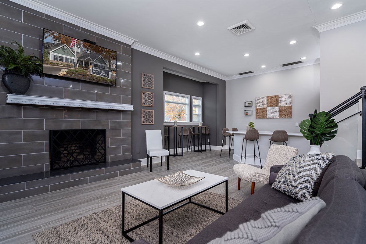 Barrington Place Apartments | Apartments in Westlake, OH