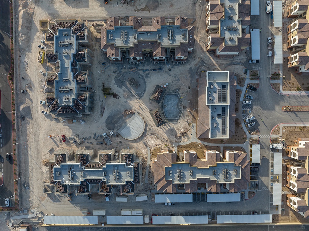 Photos and Video of Decatur Commons Family in Las Vegas, NV