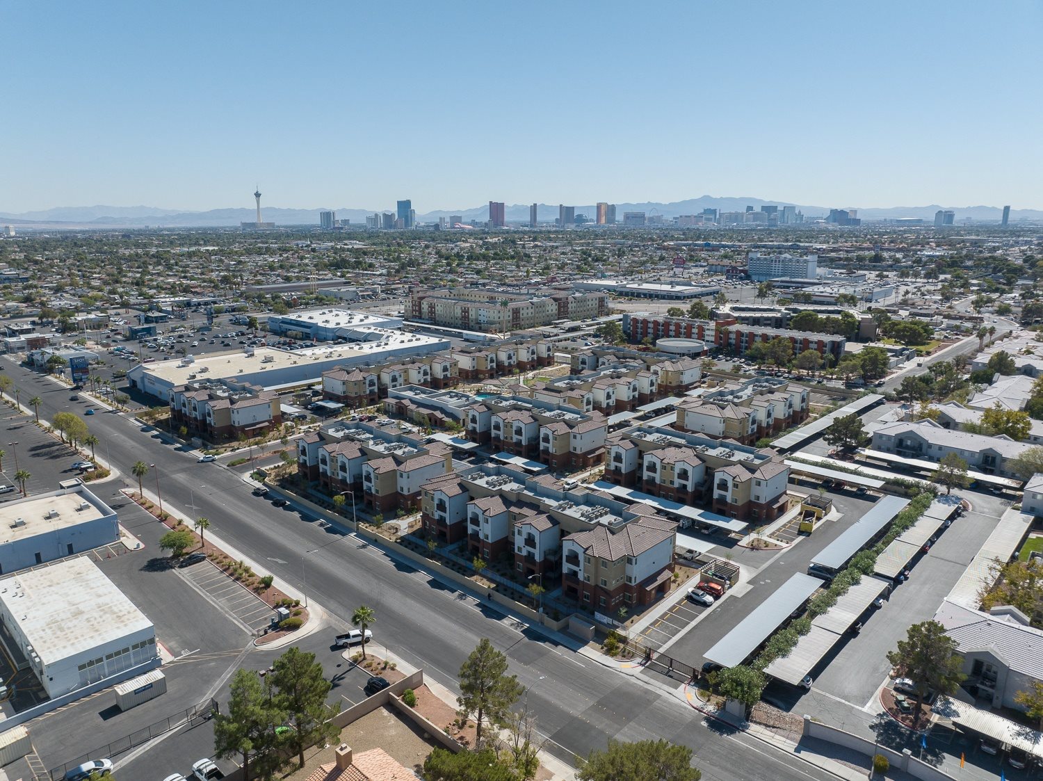 Photos and Video of Decatur Commons Family in Las Vegas, NV