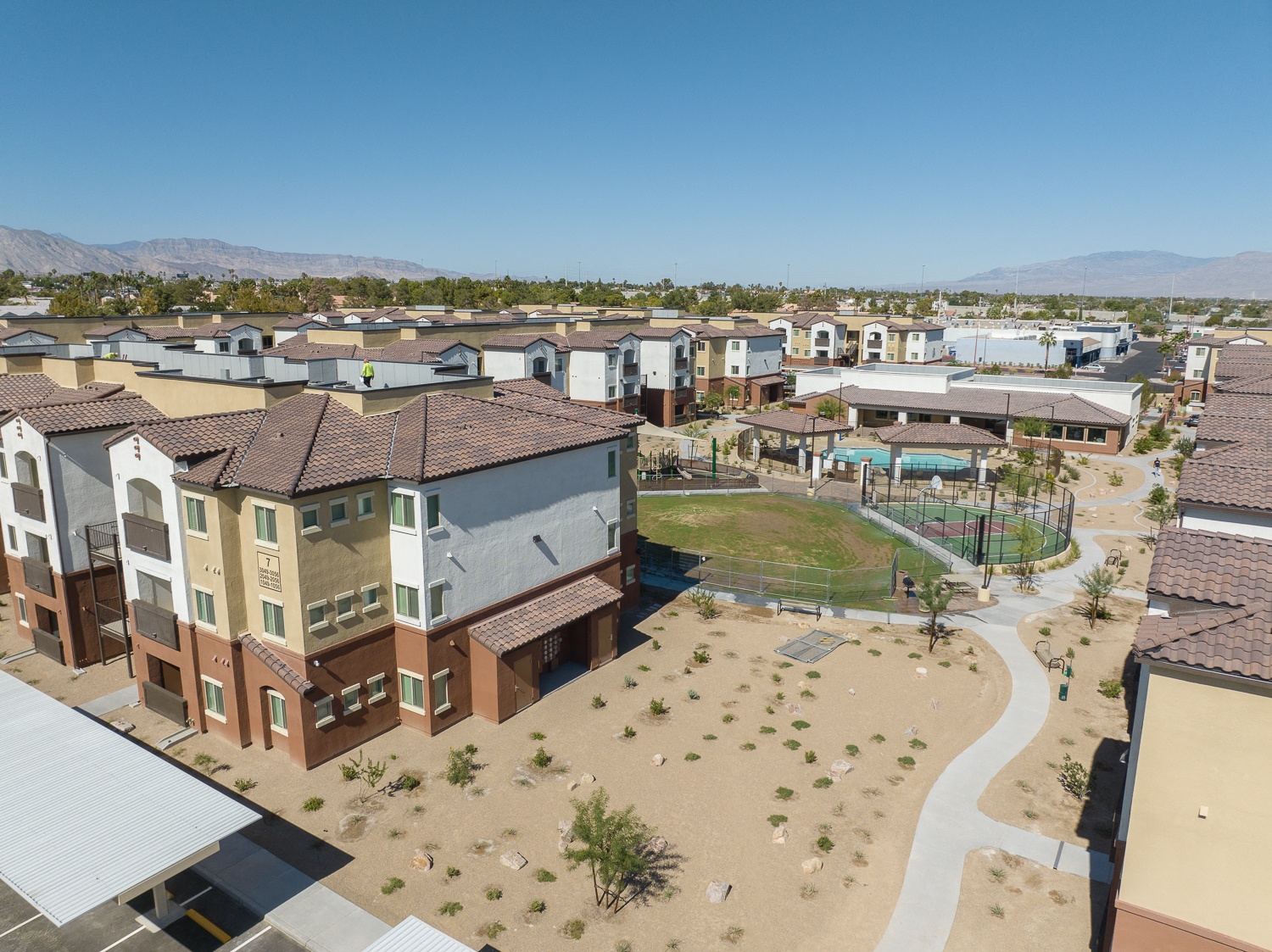 Photos and Video of Decatur Commons Family in Las Vegas, NV