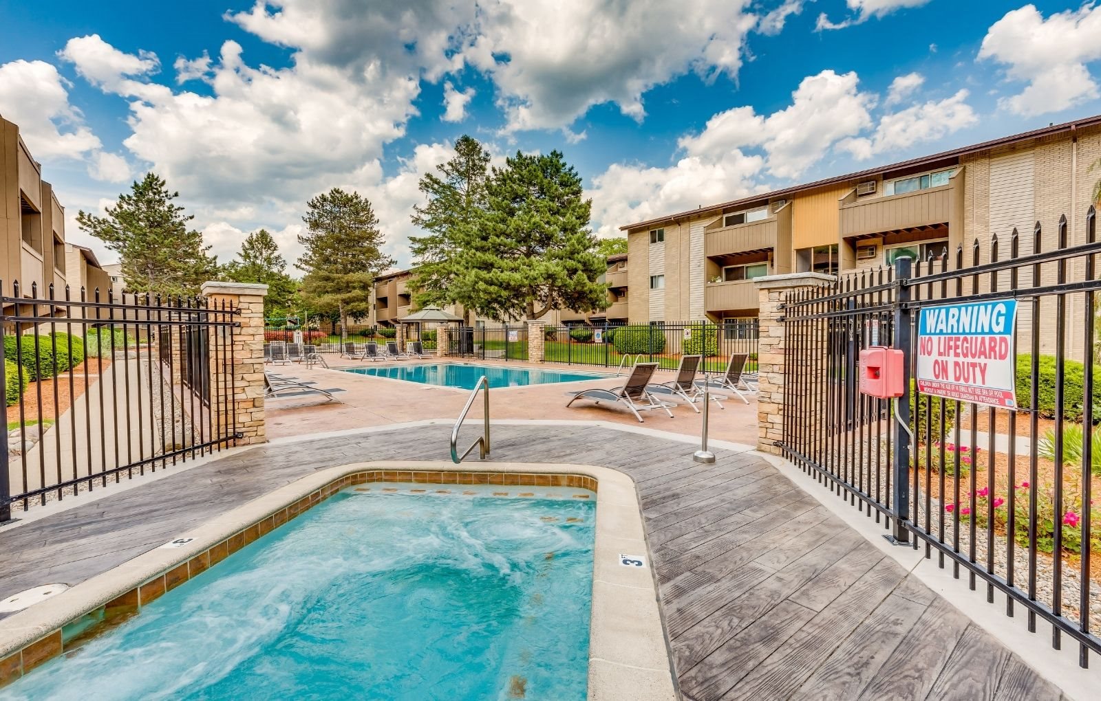 East Lansing Apartments for rent near MSU | MSU Off Campus Housing