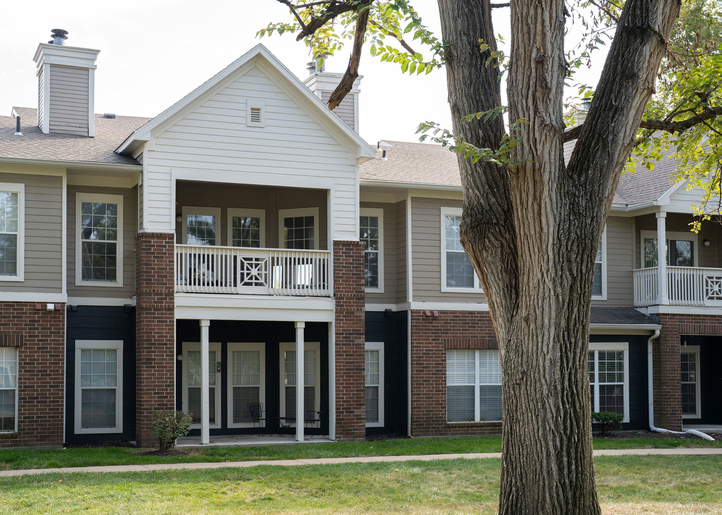 Block Multifamily Group | Apartments in Lenexa, KS | RENTCafe