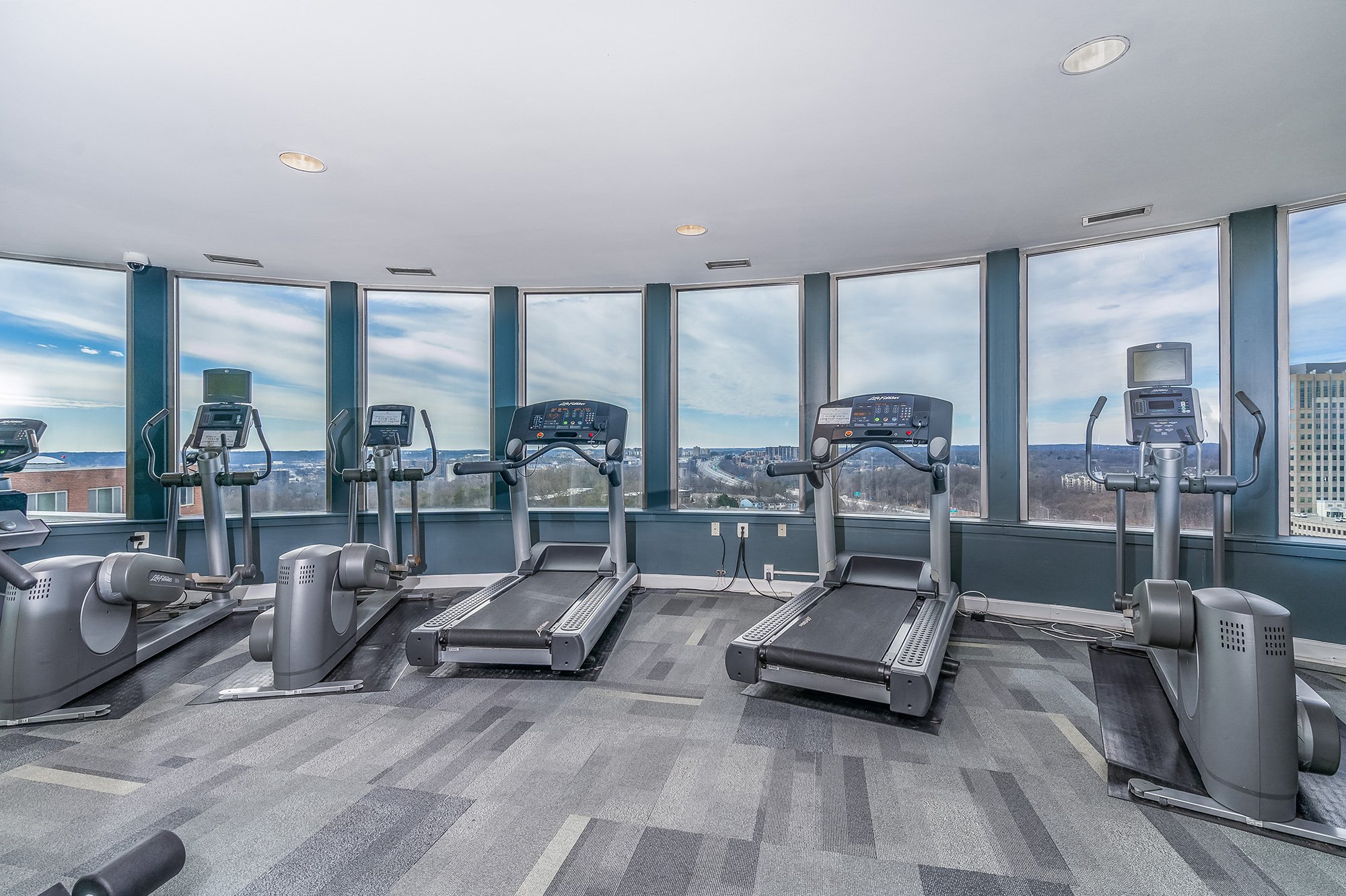 Seminary Towers | Apartments in Alexandria, VA