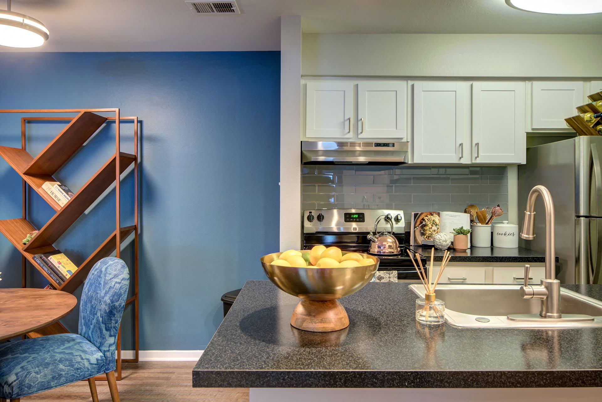 Saddle Ridge Apartments | Apartments in Ashburn, VA