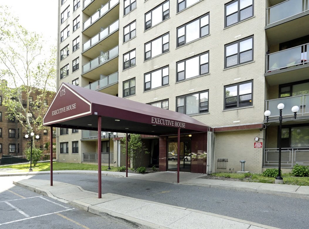 Executive House | Apartments in East Orange, NJ