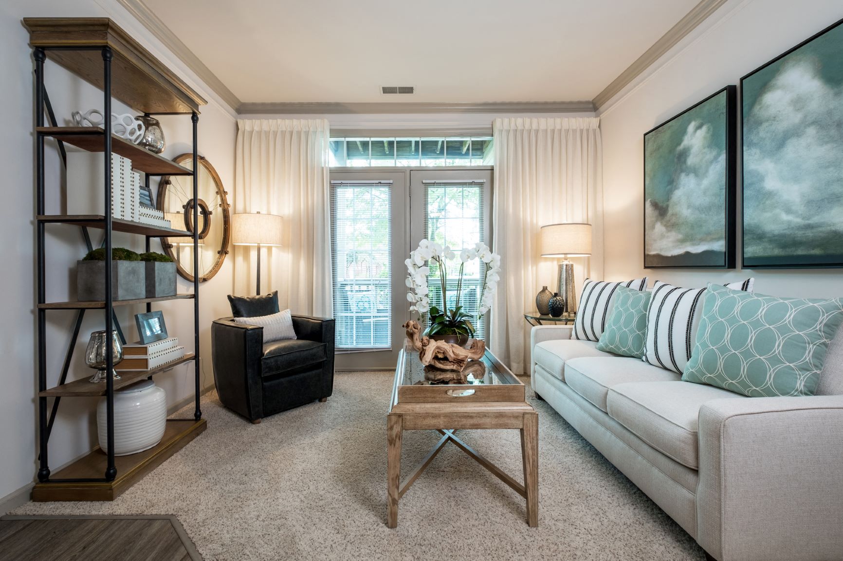 The Aventine at Oakhurst North | Apartments in Aurora, IL