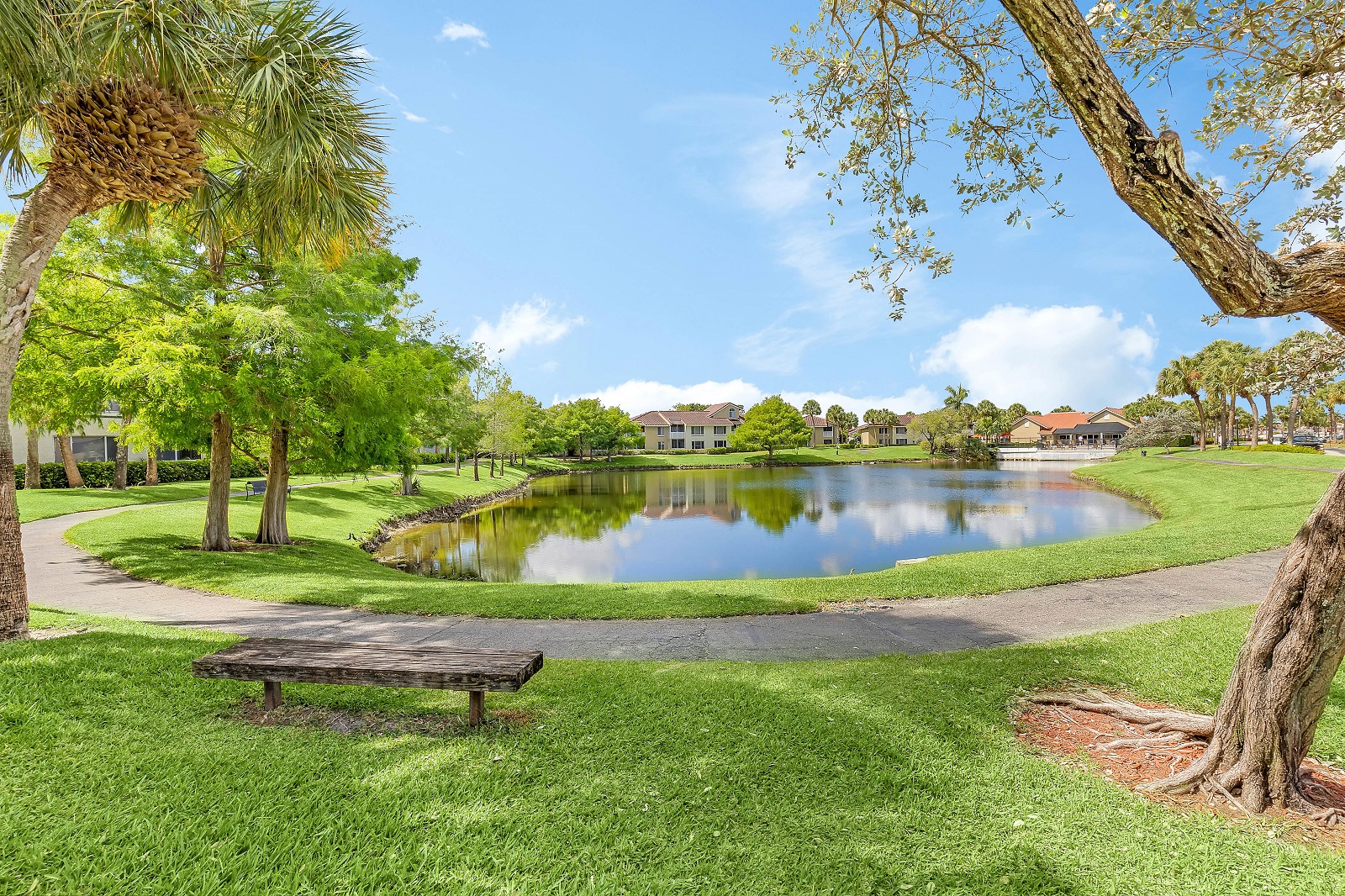 Boca Arbor Club Luxury Apartments | Apartments in Boca Raton, FL