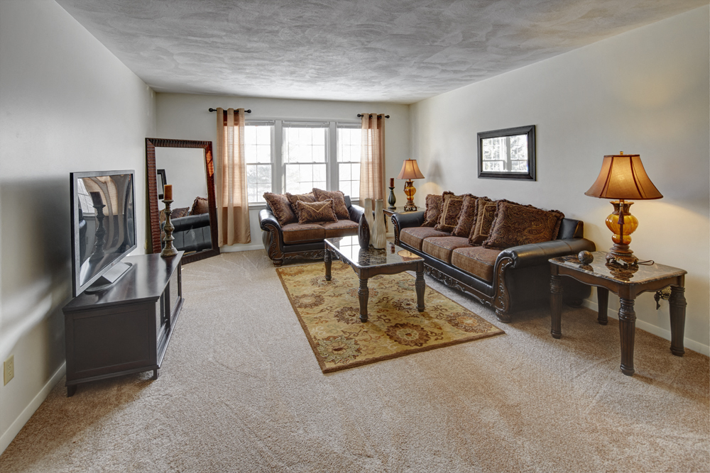 Apartments Near Syracuse University | Kings Gate West