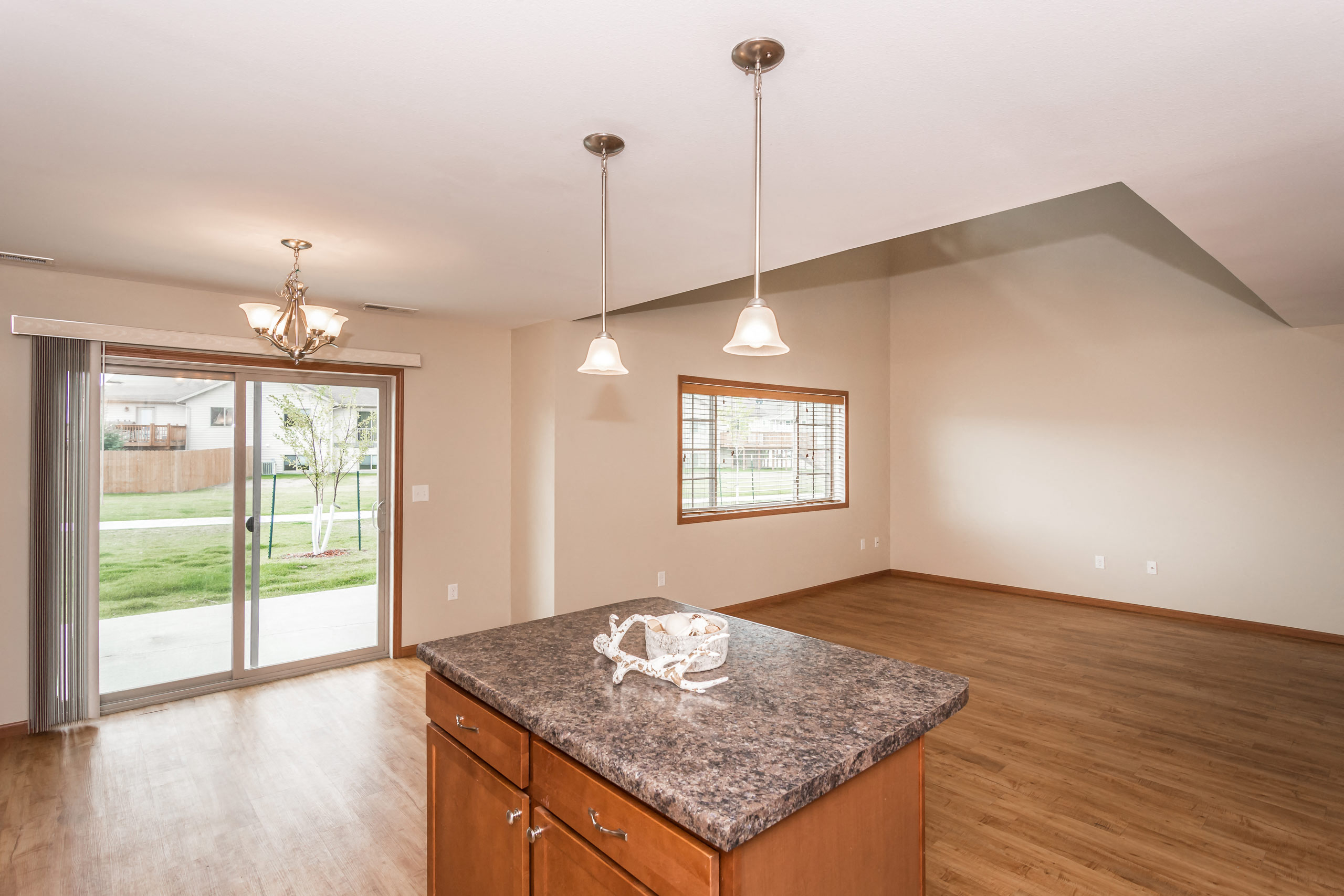 Sterling Pointe | Apartments in Grand Forks, ND