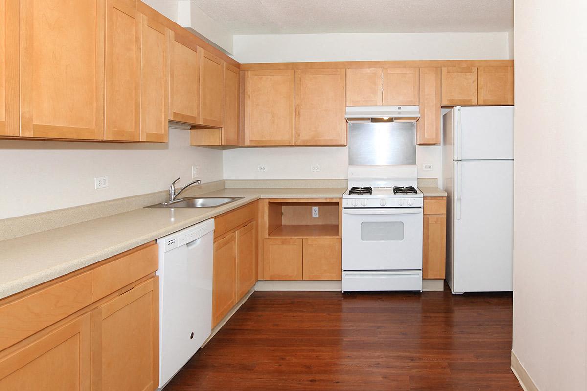 Oakley Square Apartments in Chicago, IL | Floor Plans