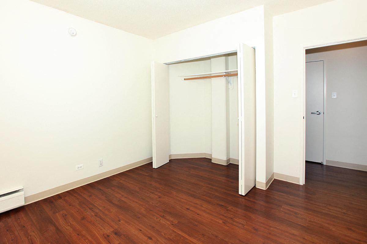 Oakley Square Apartments in Chicago, IL | Floor Plans
