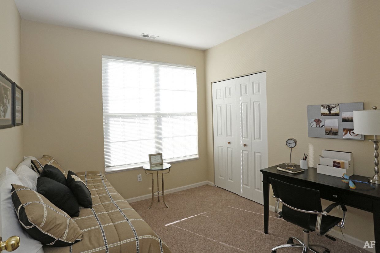 Merrillville, IN Apartments | Prairie Point Photos