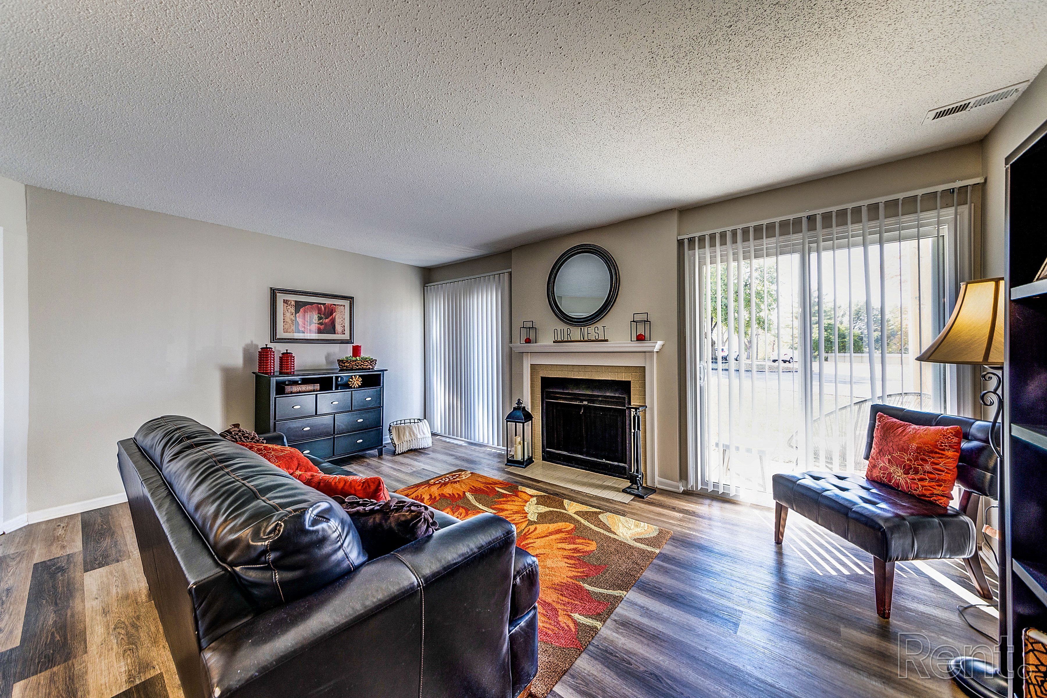 Photos and Video of Country Club Place Apartments in St. Charles, MO