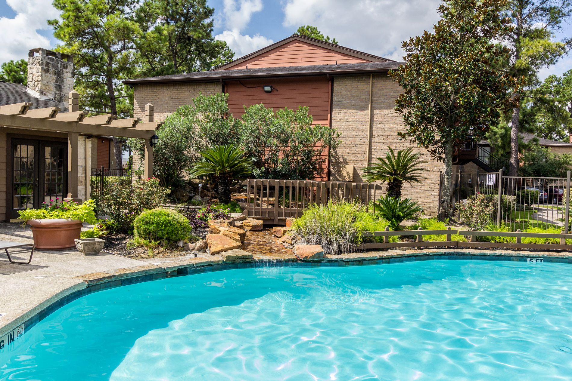 Willow Brook Crossing | Apartments in Houston, TX