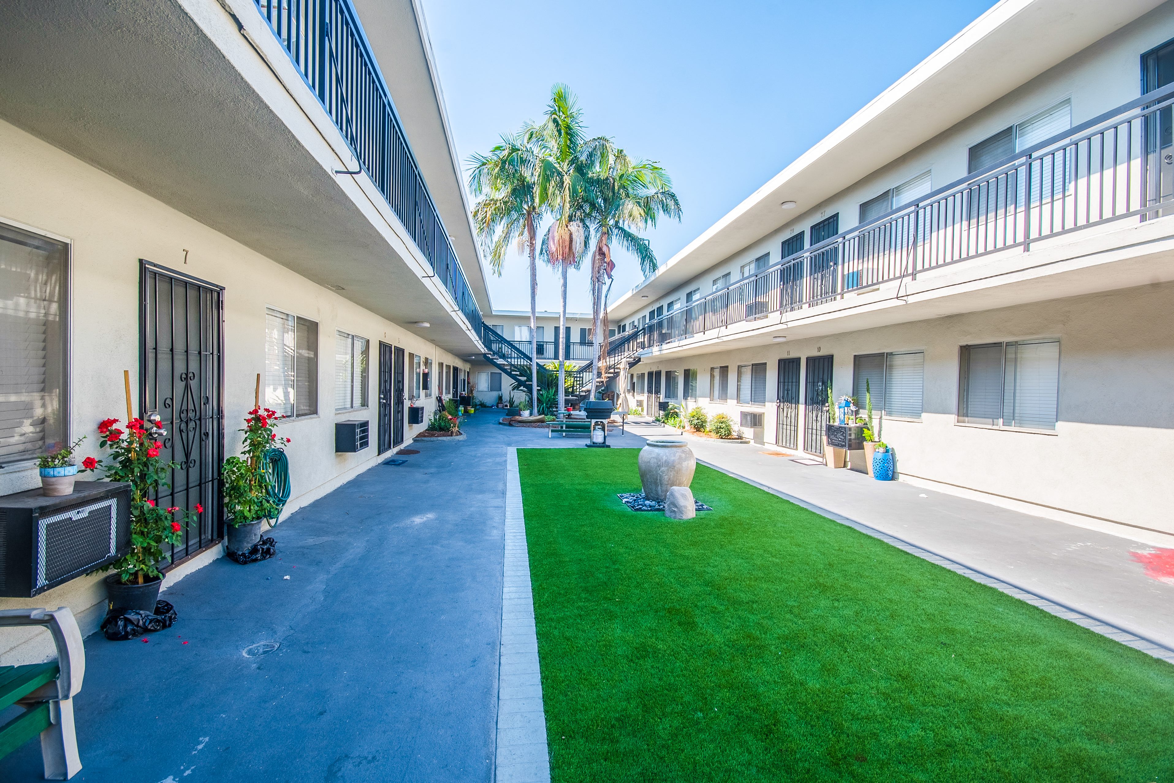 Firestone Apartments | Apartments in Downey, CA