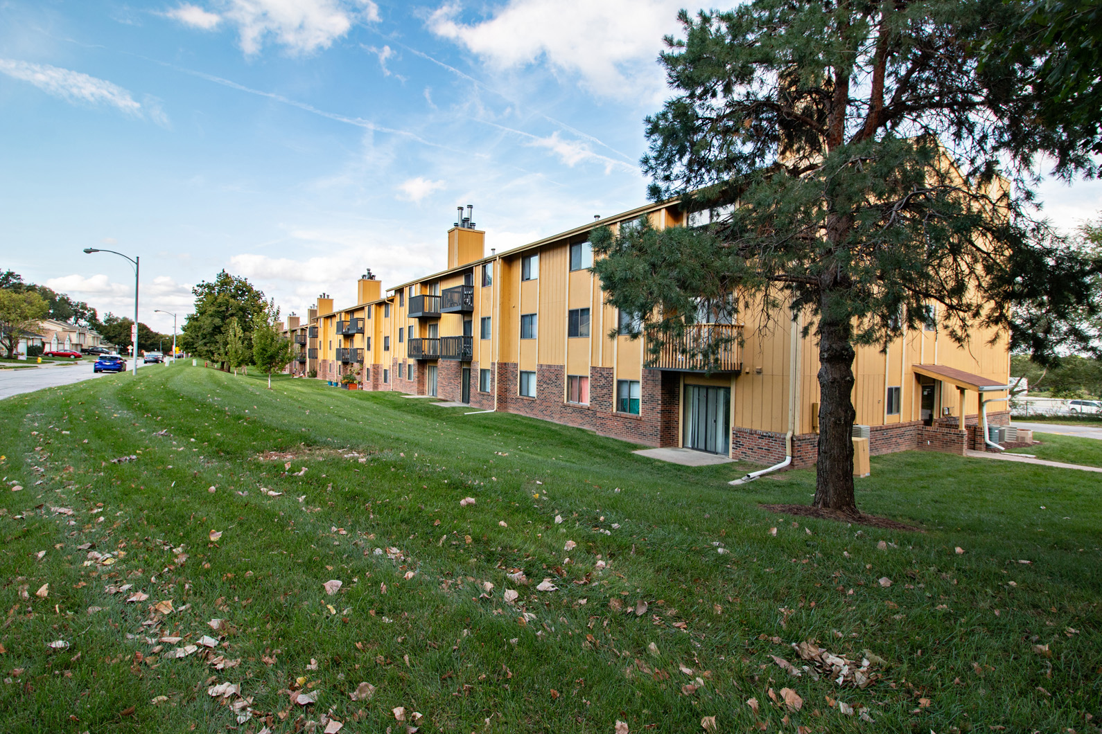 Maple View Apartments | Apartments in Omaha, NE
