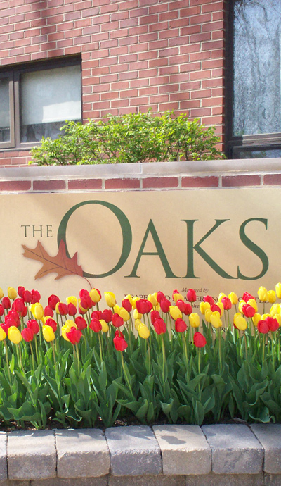 THE OAKS | Apartments in Chicago, IL