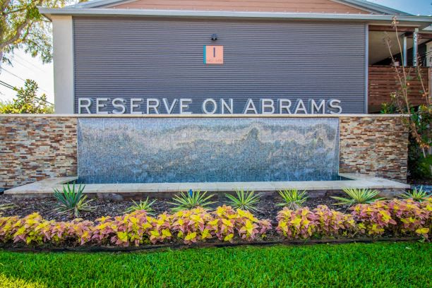 RESERVE ON ABRAMS | Apartments in Dallas, TX