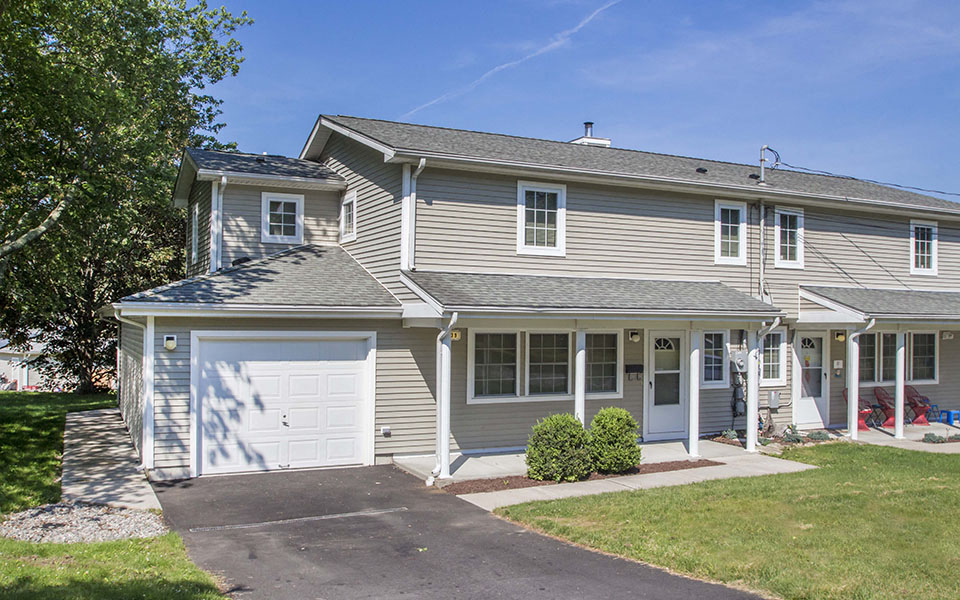 Photos | Beacon Point Homes | Rental Homes in Groton, CT