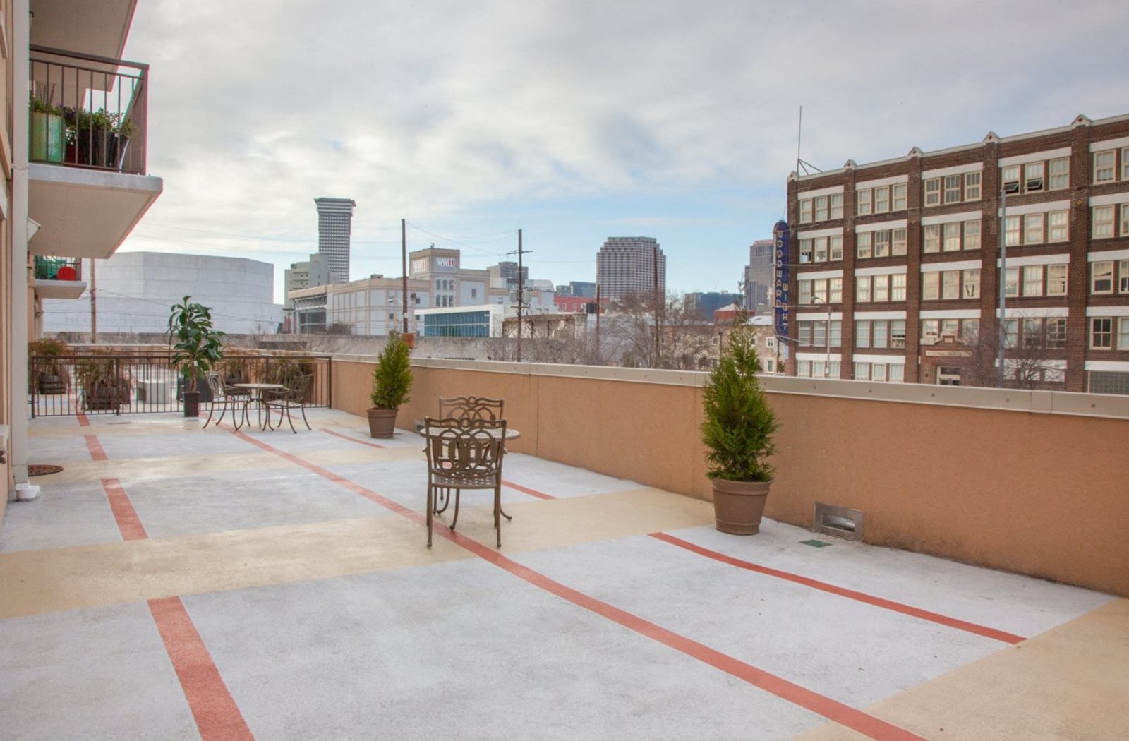 Nine 27 Apartments | Apartments in New Orleans, LA | RENTCafe